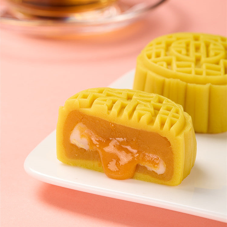 Huamei Custard Mooncakes Gift Box 8 Mooncakes 4 Flavors 640g – Yumsbox